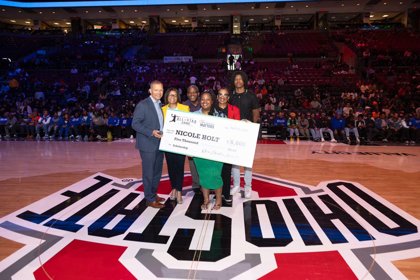 Rising junior receives $5,000 Aspiring Educators scholarship | Central ...